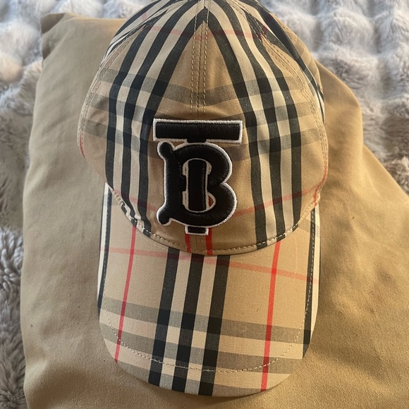 Burberry | Accessories | Burberry Unisex Vintage Check Tb Logo Hat Cap ...